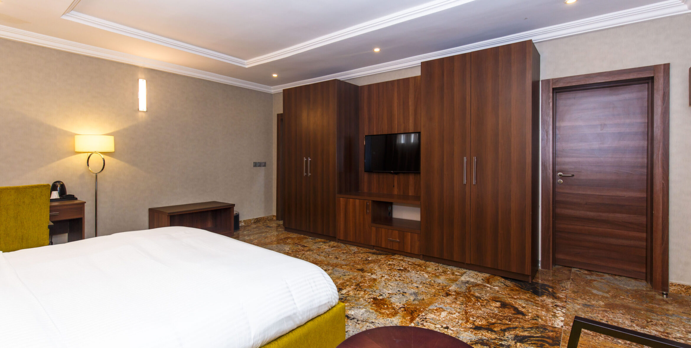 Diplomatic Suites - Joygate Hotels